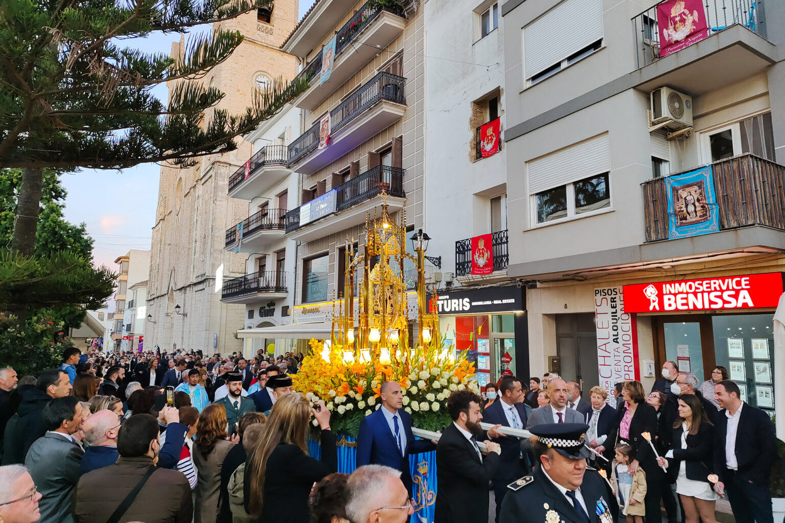 A Crazy Vertical Mascletà Firework by Ricasa In Benissa 2022