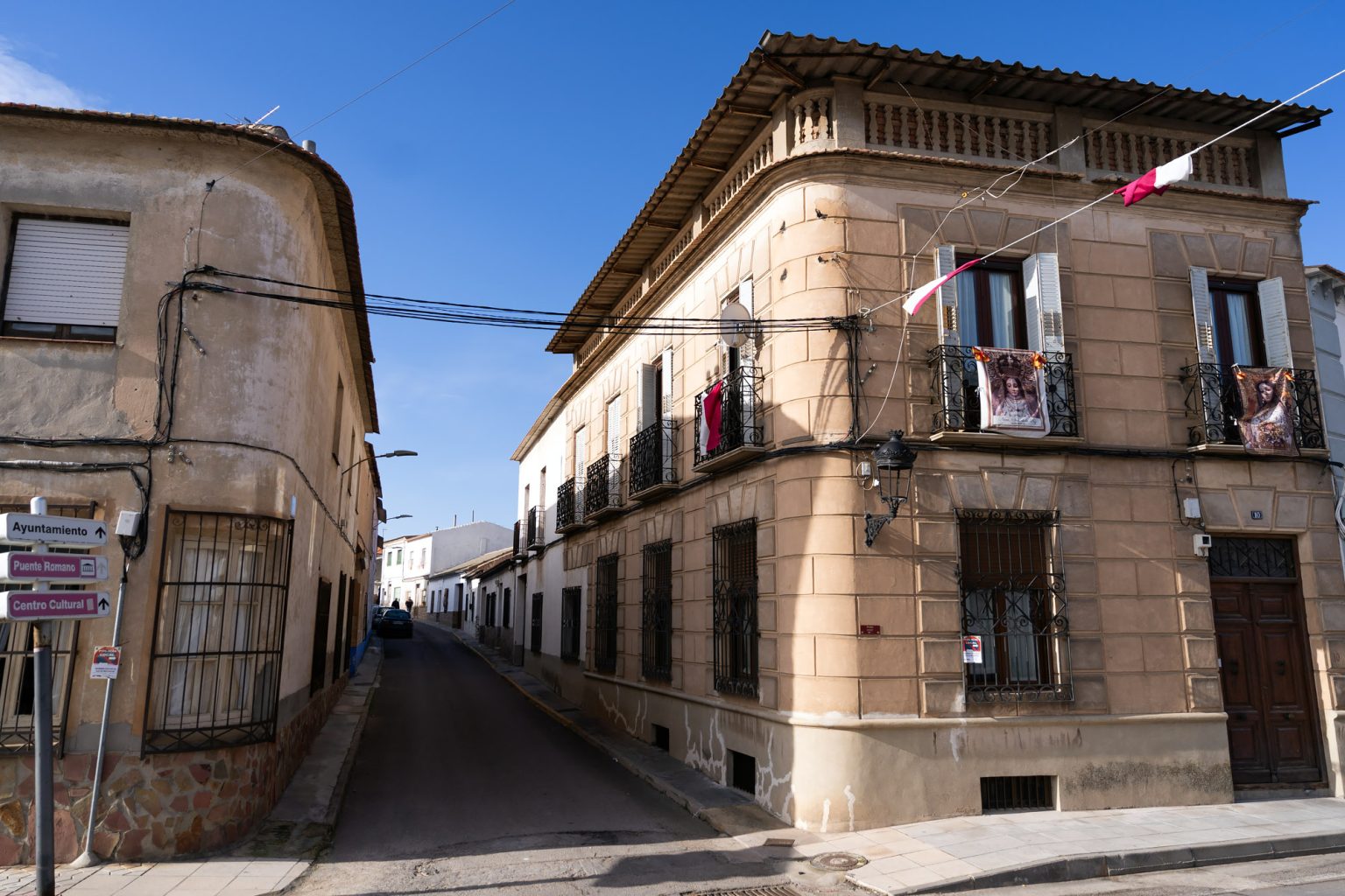 Villarta de San Juan - Hand Rocket Procession and Operación 2000 ...