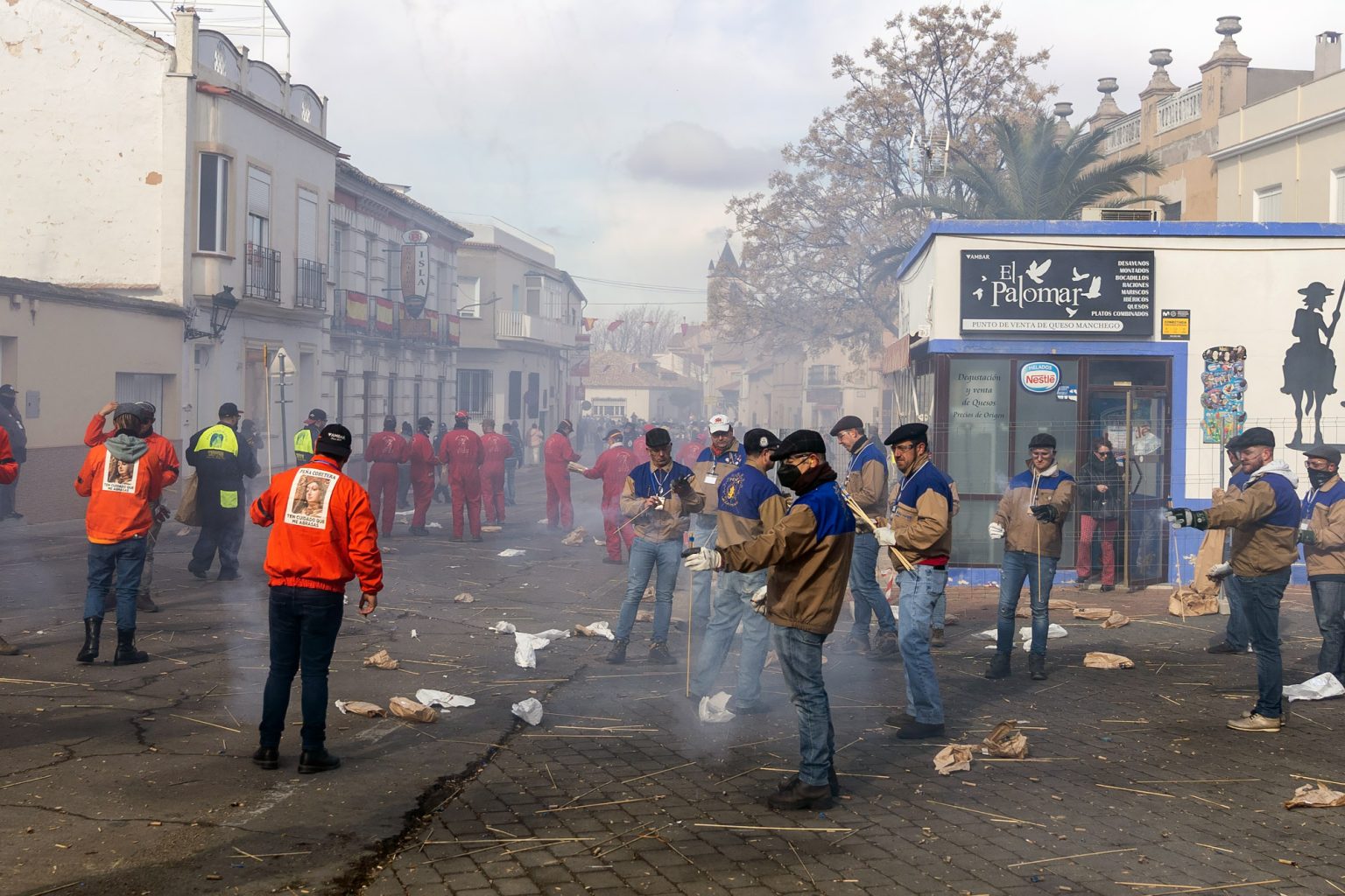 Villarta de San Juan - Hand Rocket Procession and Operación 2000 ...