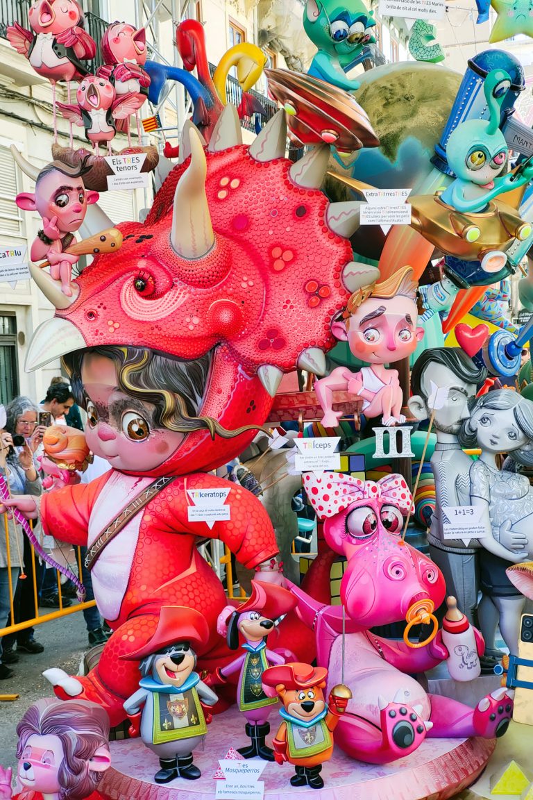 The Fallas Figures of Fallas 2023 - The Winner: Falla Exposició Misser ...