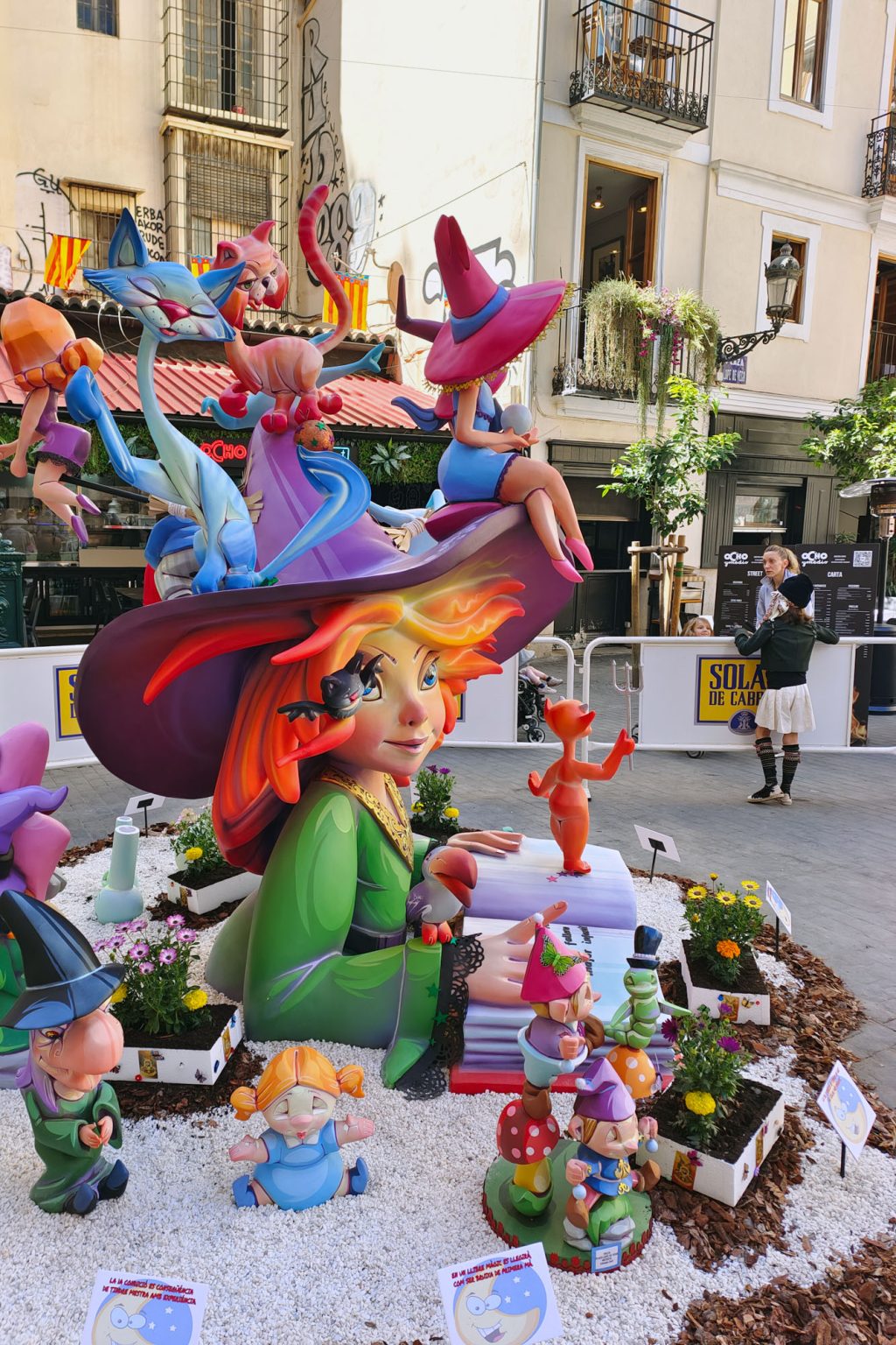 The Fallas Figures of Fallas 2023 - The Winner: Falla Exposició Misser ...