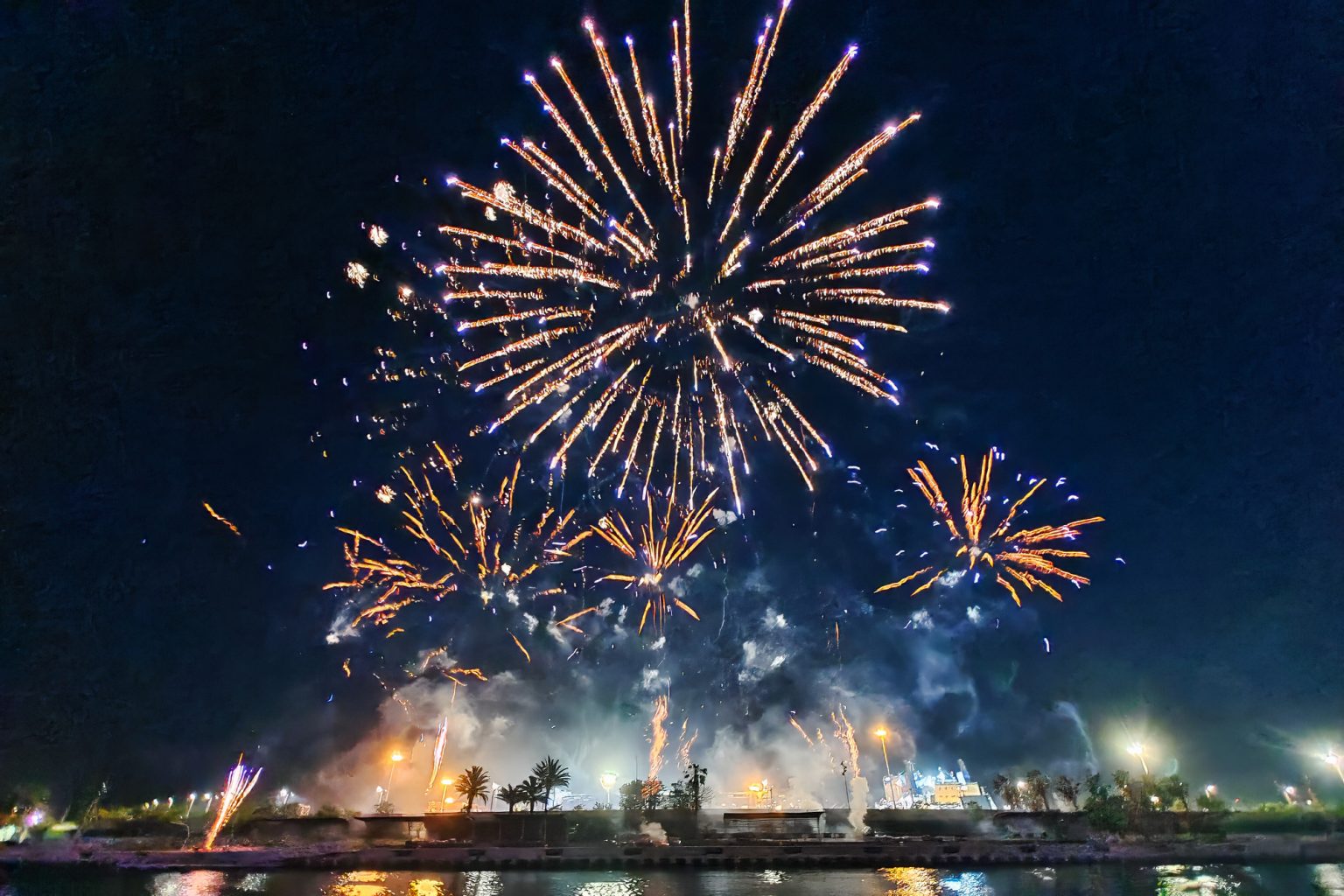 Three April Fireworks in and around Valencia - Fireworks Festivals