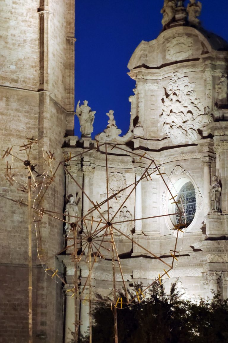 Three April Fireworks in and around Valencia - Fireworks Festivals