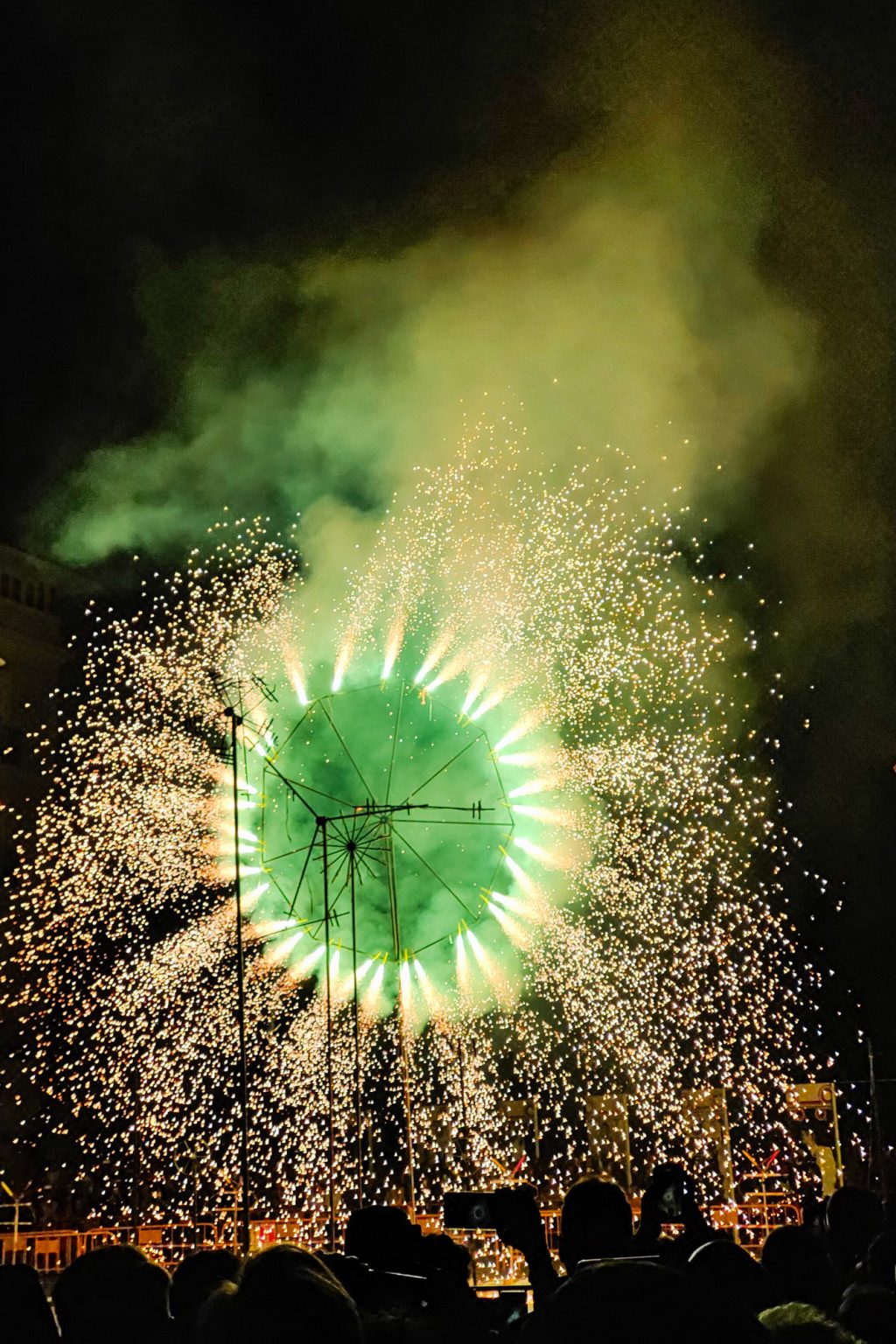 Three April Fireworks in and around Valencia - Fireworks Festivals