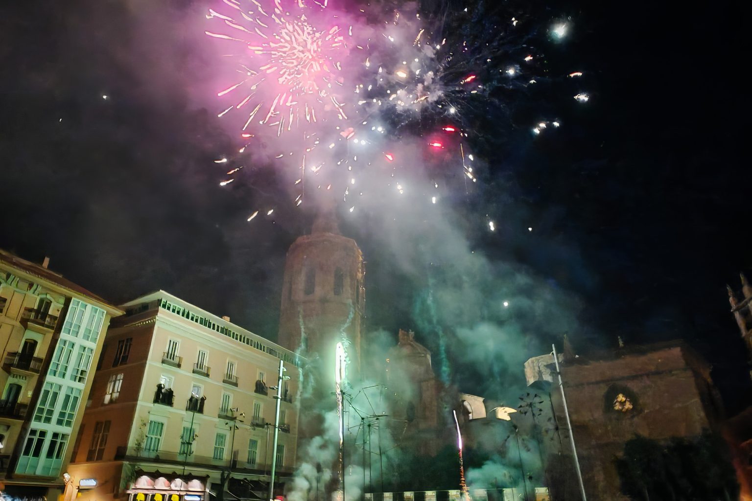 Three April Fireworks in and around Valencia - Fireworks Festivals